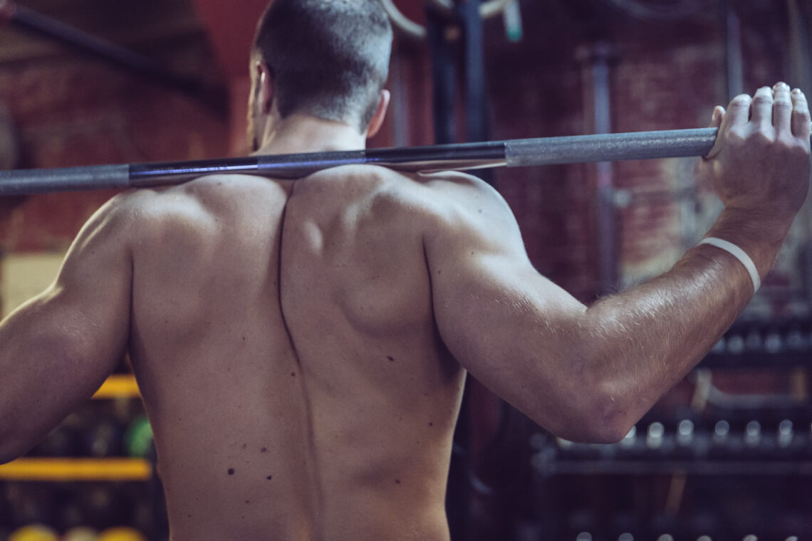 How Long Should You Rest Between Sets? What the Science Suggests | BarBend