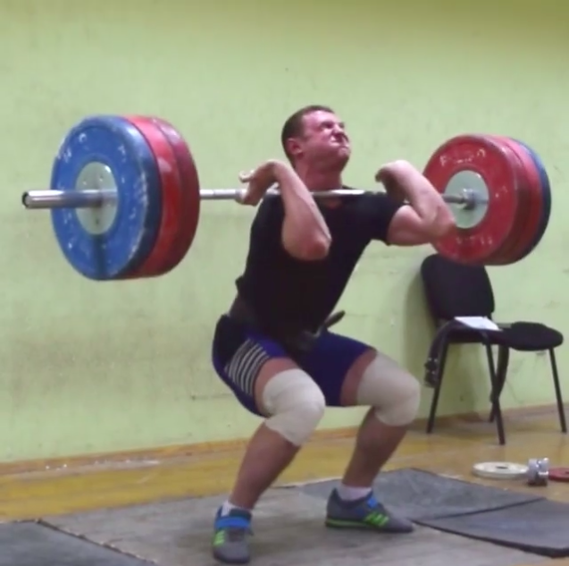 This Russian Weightlifter's Clean Is a Clinic in Never Giving Up | BarBend