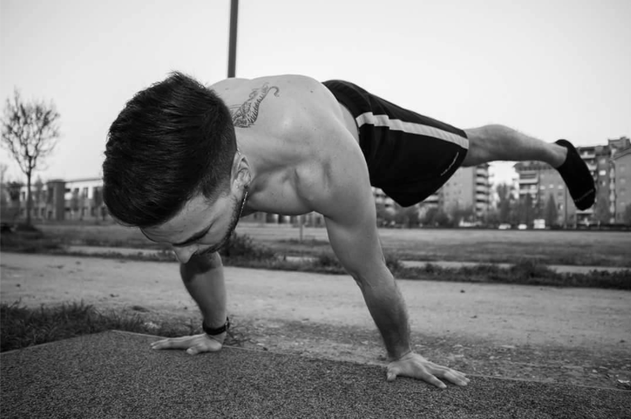 The Easiest Ab Exercises You Can Do Right Now BarBend the-easiest-ab-exercises-you-can-do-right-now-barbend