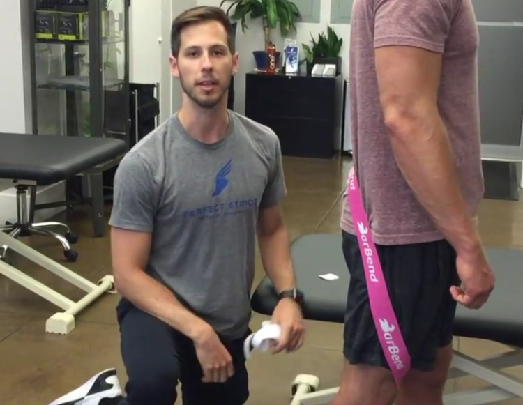 Kinesiology Taping for Knee Pain and Stability | BarBend