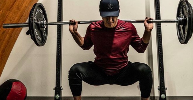 How Professional Lacrosse Player Lyle Thompson Strength Trains | BarBend