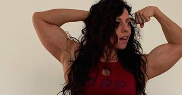 Watch Marisa Inda Pull 182.5kg/402lbs For a Double Deadlift PR | BarBend