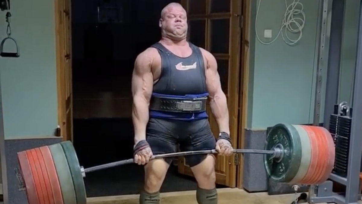 Rauno Heinla Deadlifted 1,036 Pounds On Christmas Eve | BarBend