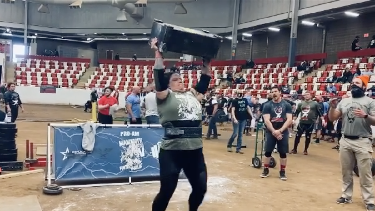 Strongwoman Jessica Fithen Smashed a 100-Kilogram Women's Block Press ...