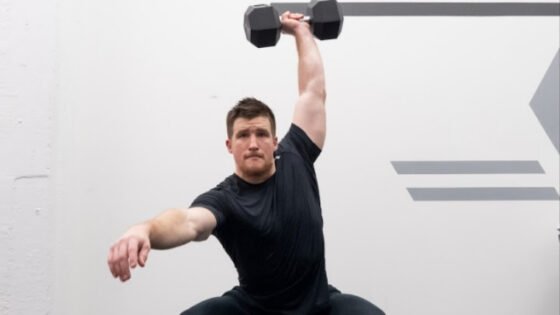 How to Do the Dumbbell Snatch — Variations, Benefits, Mistakes, and ...
