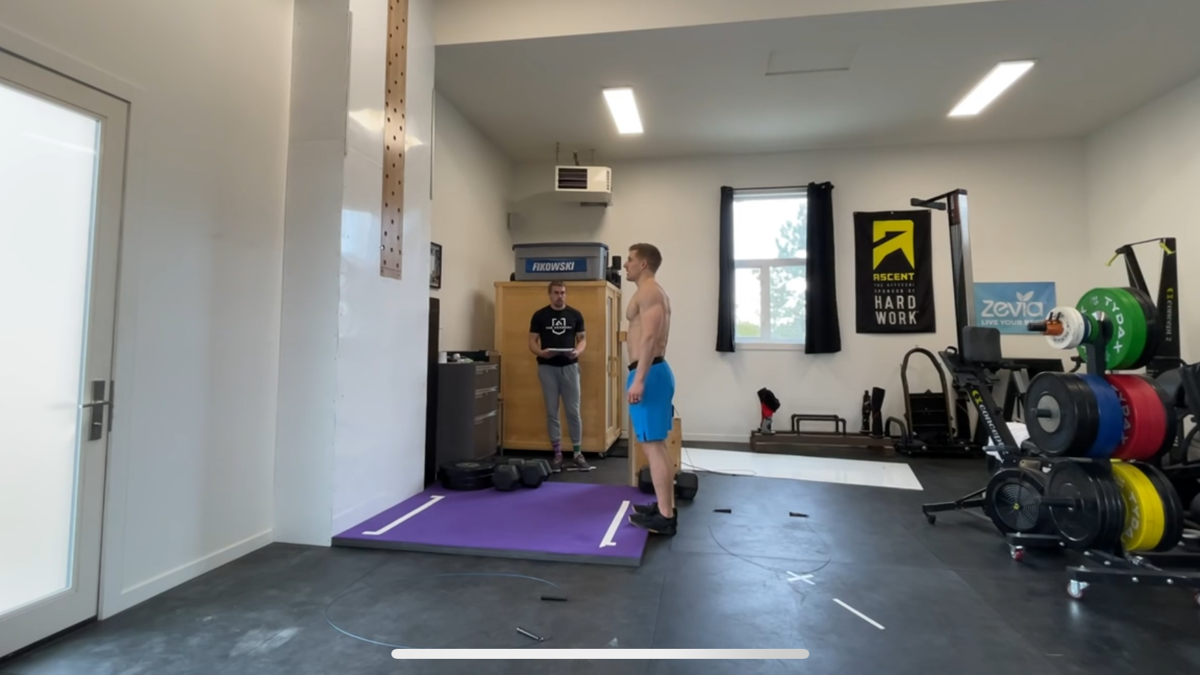 Fikowski, Estabelece o Padrão para o Envio de Vídeos | BarBend