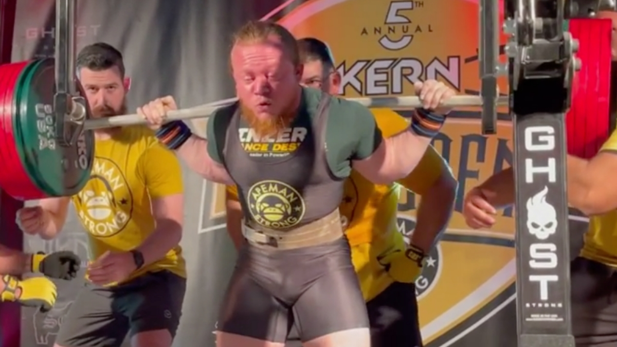 Powerlifter Blake Lehew (82.5KG) Sets New World Record Total at 910 ...
