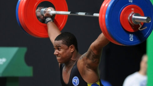 Core Training for Weightlifters — How to Become Strong and Stable With ...