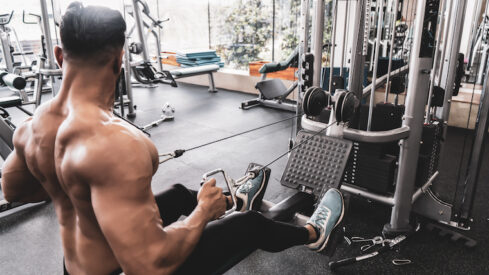 What It Means To 'Line Up Your Structure' In Training | BarBend