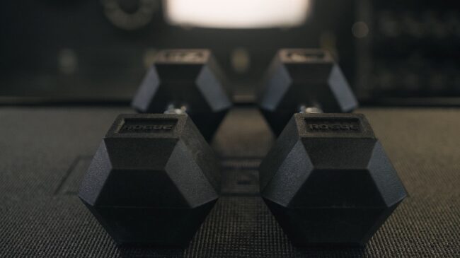 Rogue Hex Dumbbell Review (2025 Update) | BarBend