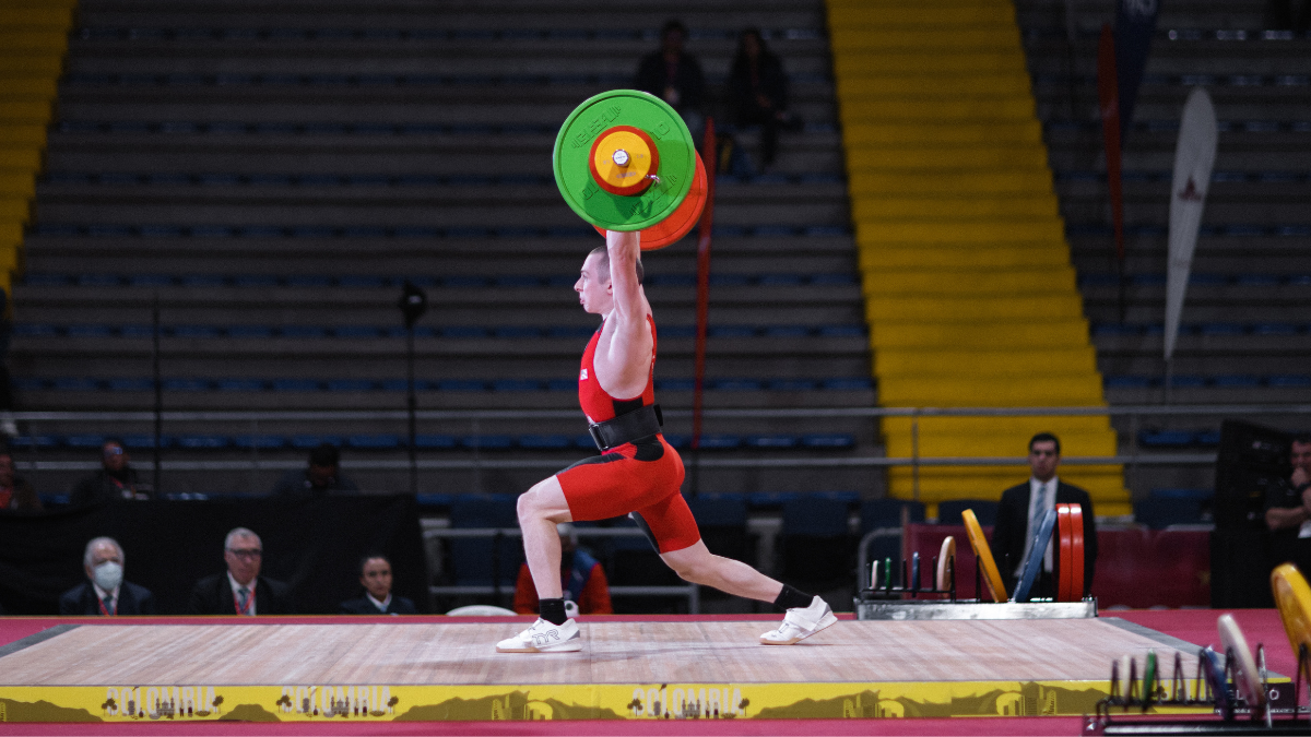 Weightlifter Hampton Morris (61KG) Clean & Jerks 162KG for New Junior ...