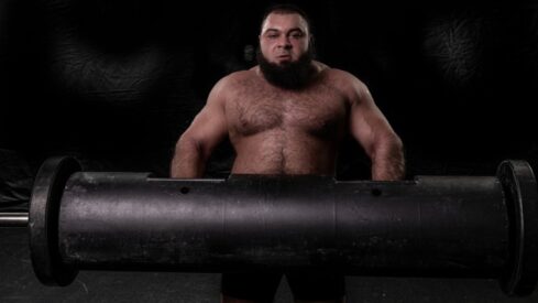 The 10 Best Strongman Exercises (and Alternatives) for Beastly Strength ...