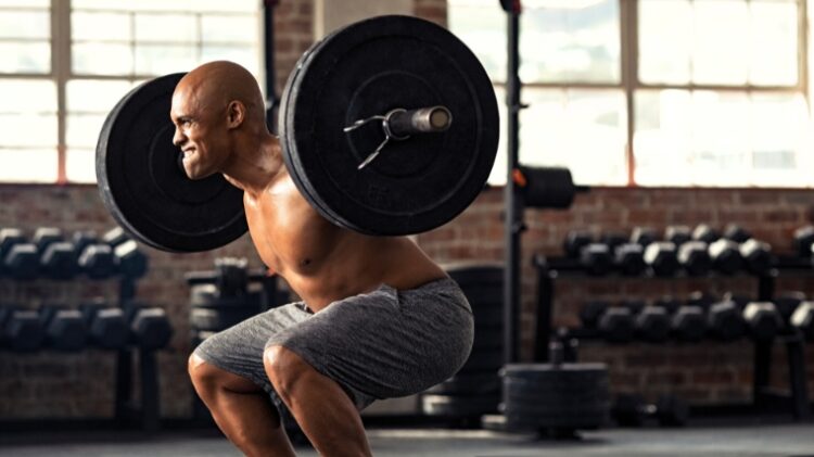 These Are the Differences Between Powerlifting vs. Powerbuilding | BarBend