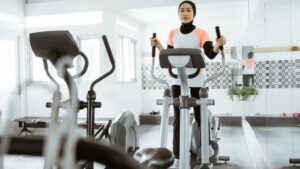 Elliptical vs. Treadmill: Which Cardio Machine Is Best for You? | BarBend