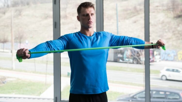 Try This Upper Body Resistance Band Workout to Tone Up | BarBend