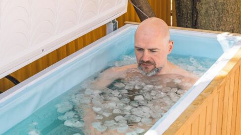 How to Make Yourself a DIY Cold Plunge | BarBend