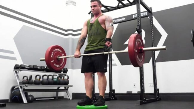 How To Do The Deficit Deadlift To Enhance Your Pulling Power | BarBend