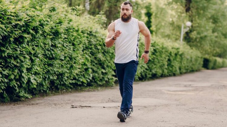 The Ultimate Guide to Walking for Weight Loss | BarBend