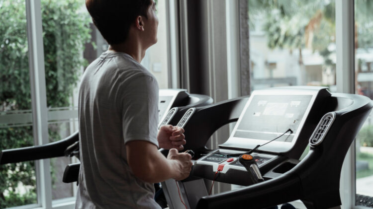 The Top Tips for Running on a Treadmill, According to Running Coaches ...