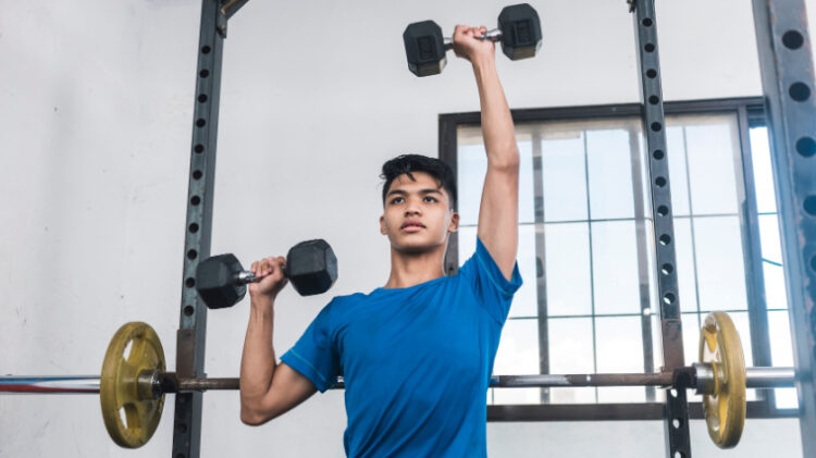 How To Do the Alternating Dumbbell Press (+ the Best Variations for ...