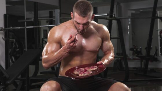 The 10 Best High-Protein Snacks to Help You Build Muscle and Stay Full ...