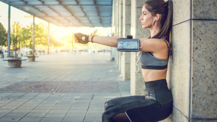 How to Do the Wall Sit for Core Stability (+ Best Variations) | BarBend