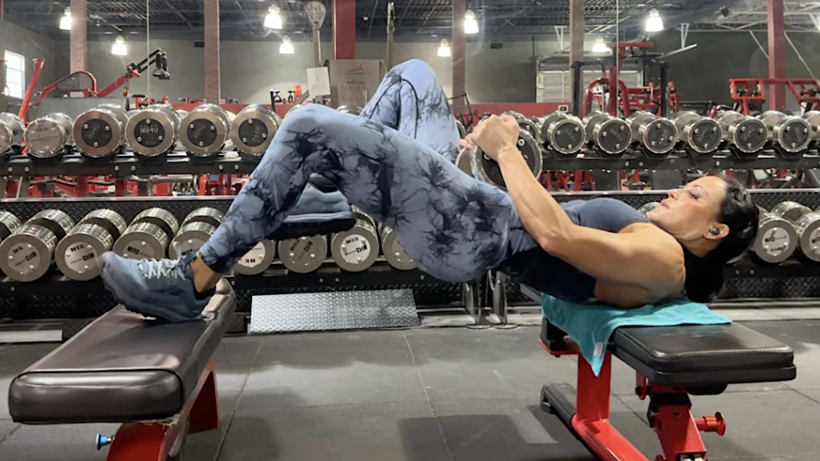 Pro Bodybuilder Erin Sterns’ 4 Tips for Training Around Injury | BarBend