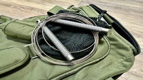 How to Measure a Jump Rope: 5 Easy Steps To Find The Right Length | BarBend