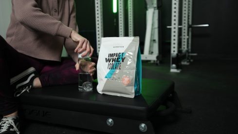 9 Best Whey Isolate Protein Powders of 2024, Picked by RDN