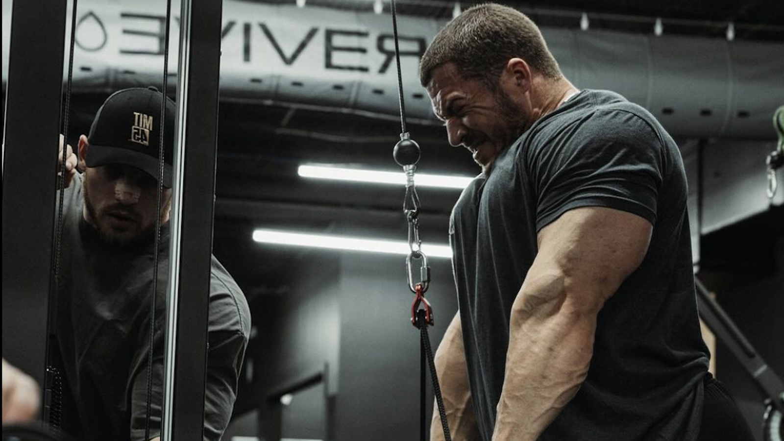 Bodybuilders Brett Wilkin and Martin Fitzwater's Arm Training for the ...