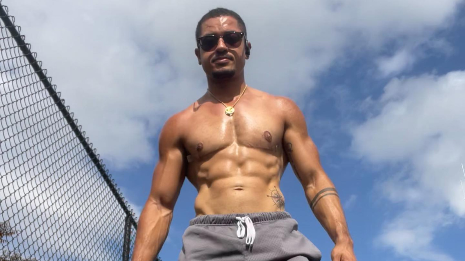 Here's How to Get a Six-Pack, According to Transmasculine Personal ...