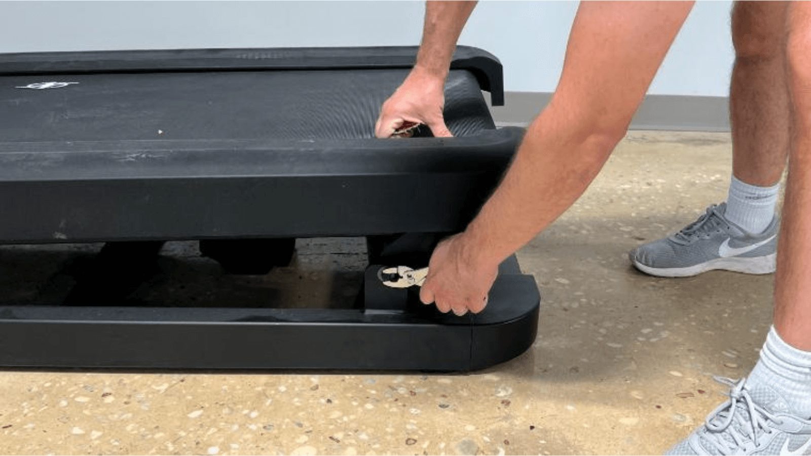 How to Fix Common Treadmill Problems | BarBend