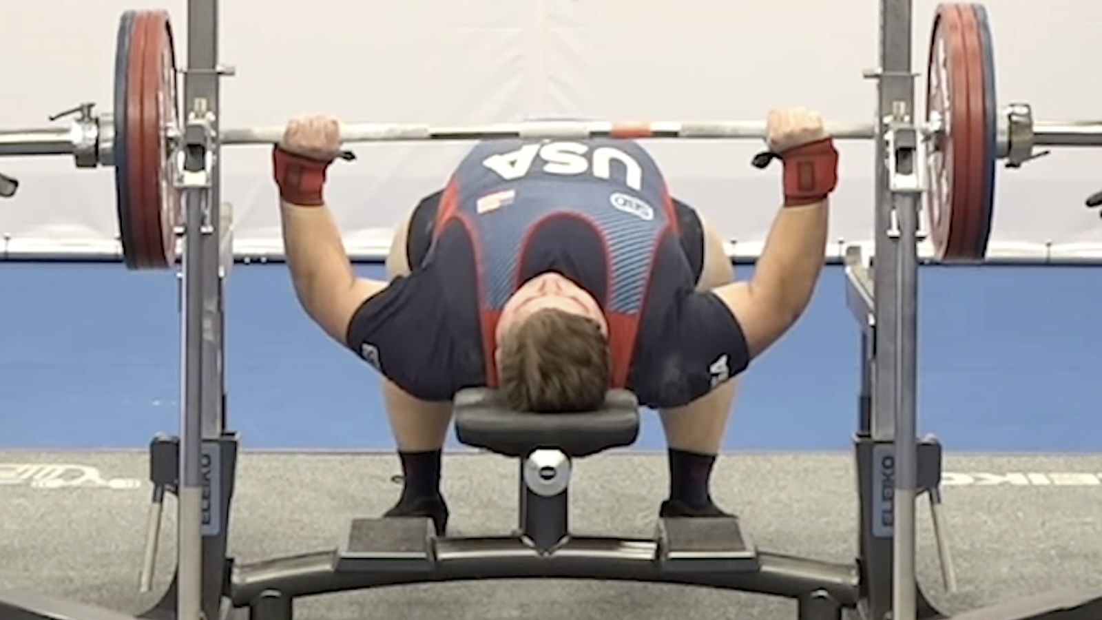 Alexis Jones (+84KG) Breaks the IPF Bench Press World Record with 167 ...