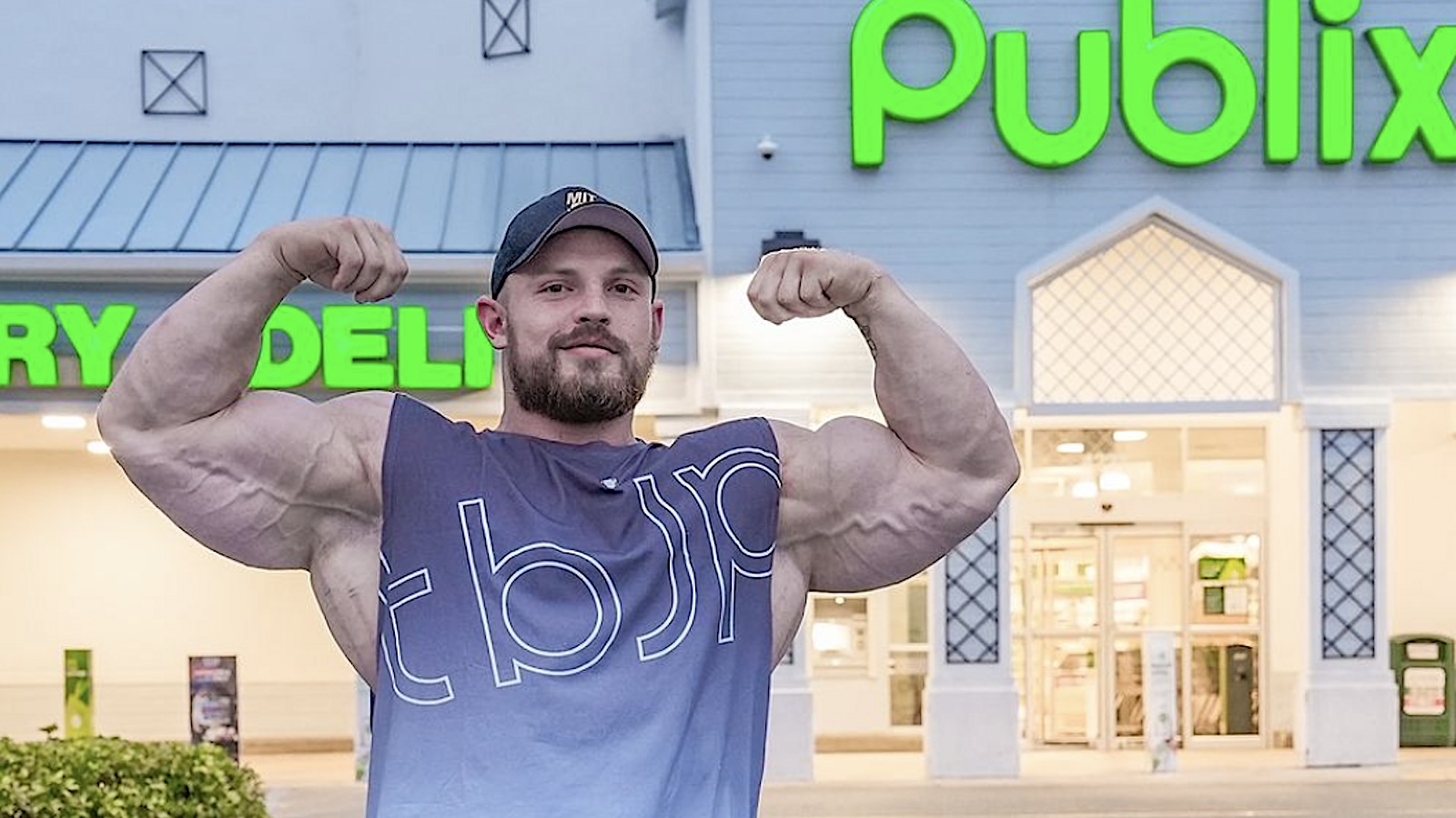 Men's Open Bodybuilder Martin Fitzwater's Grocery Shopping Hacks | BarBend