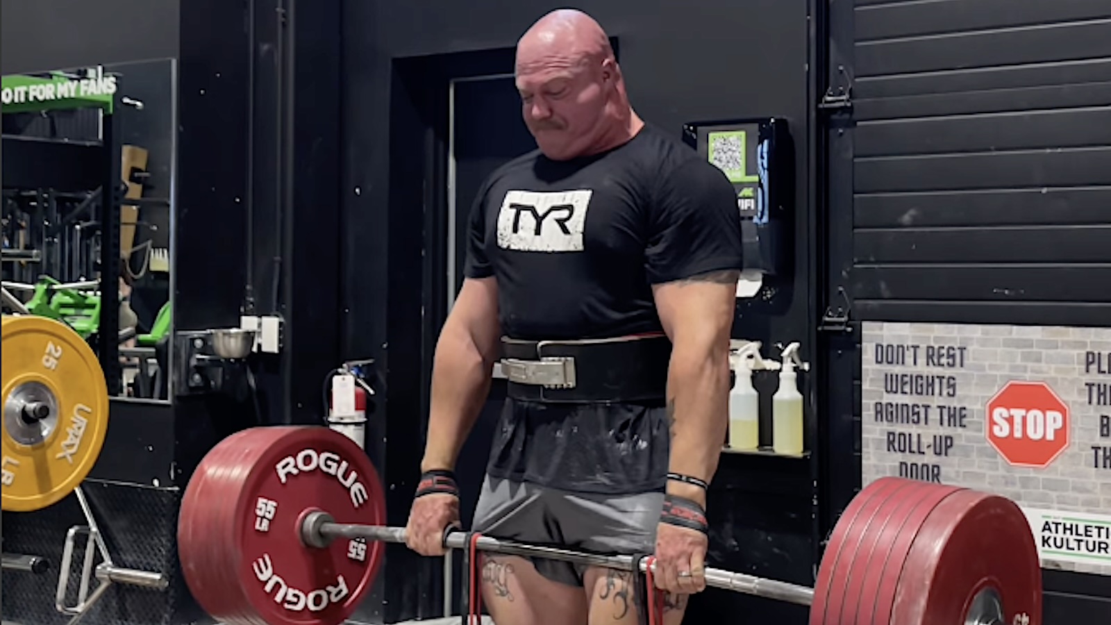 How Banded Pulls Can Improve Your Deadlift | BarBend