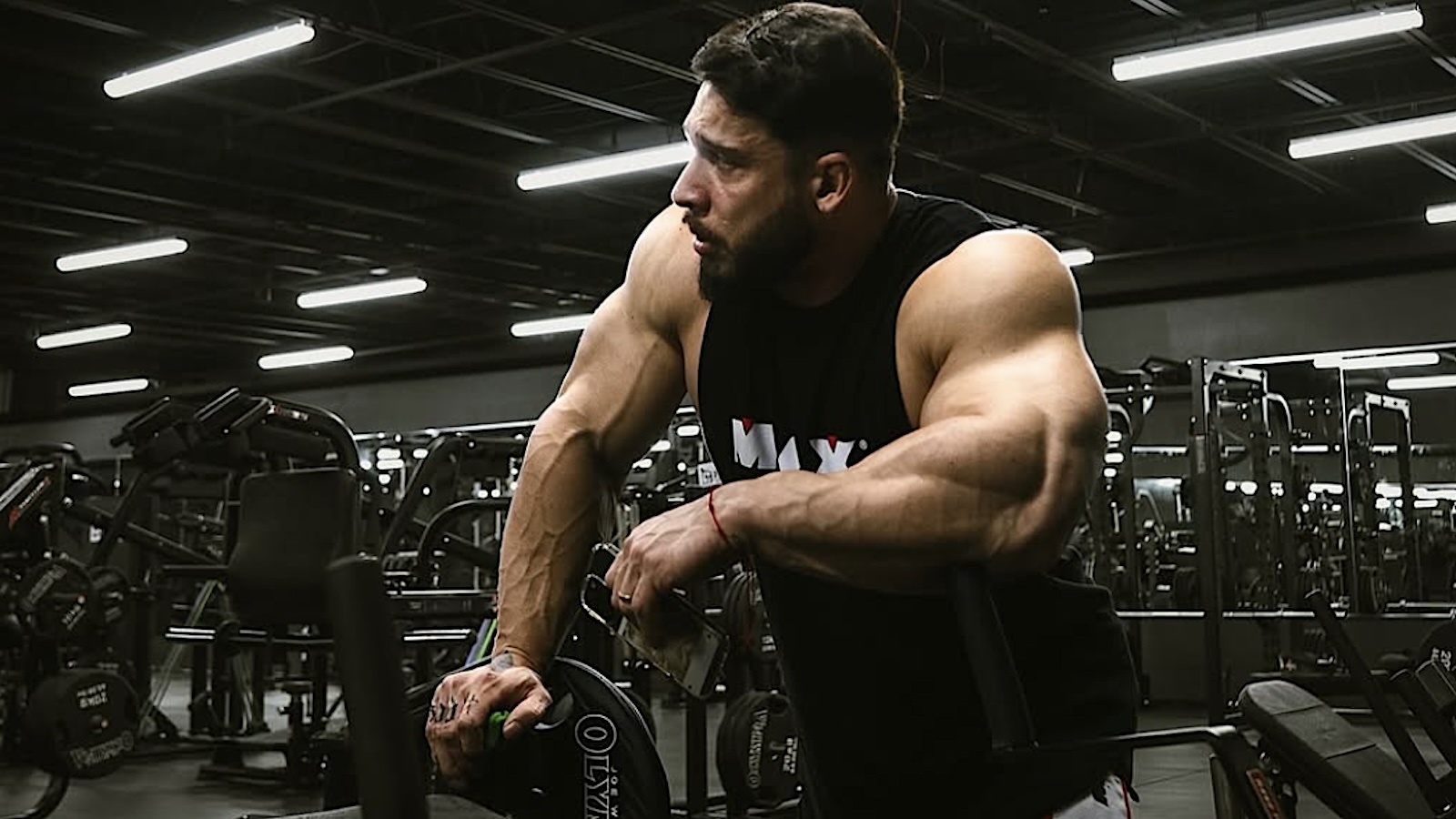 Hany Rambod Grades Ramon Queiroz's Physique | BarBend