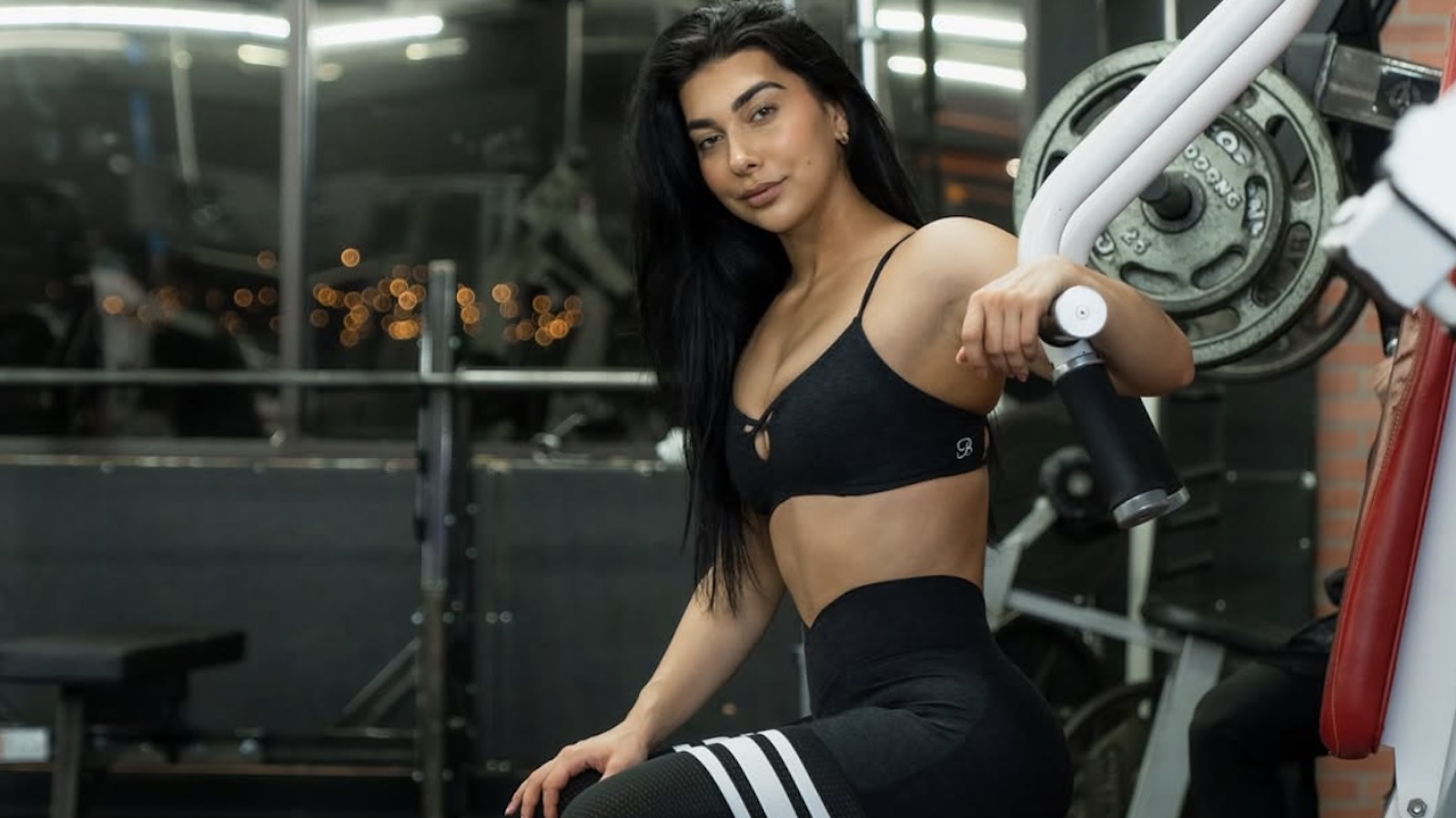 The Shoulder Exercises an Elite Trainer Programs for a Champion Bodybuilder | BarBend